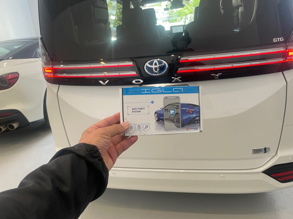 VOXY、ハリアーPHEV、プラド、ランクル300にオーサーアラーム取付！！ | 板金・塗装・コーティング・カーセキュリティのオートハウス/イシダボデー